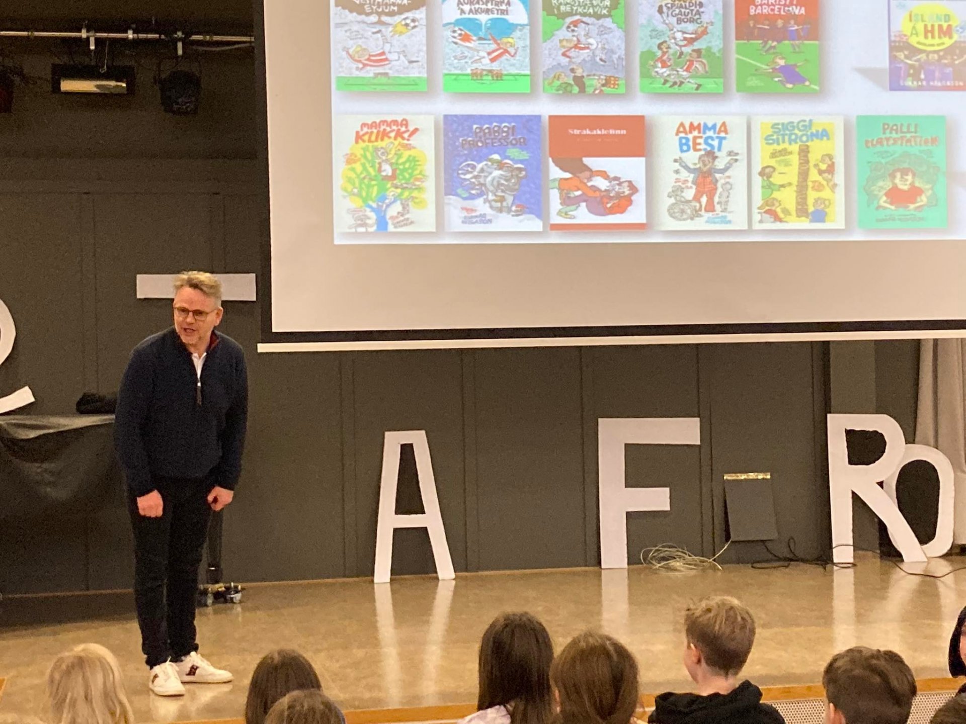 Gunnar Helgason rithöfundur í heimsókn | Gerðaskóli